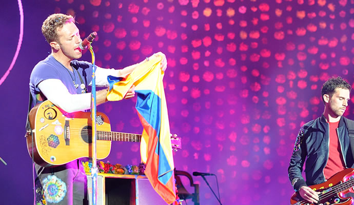 Coldplay en Bogotá: 40 mil almas llenas de color | Orbitarock