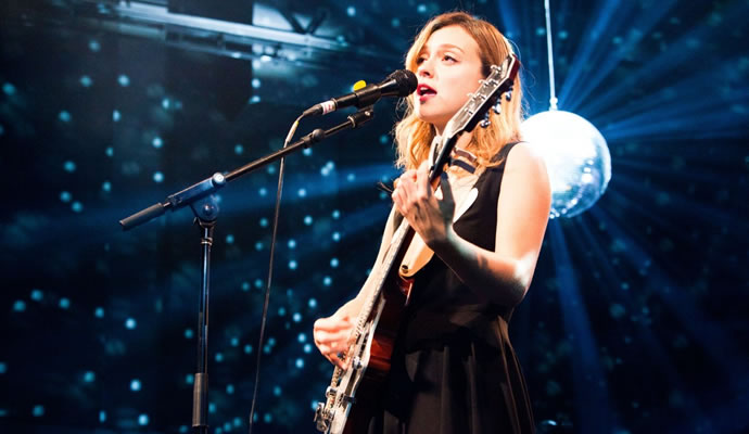 Russian Red en Armando Records | Orbitarock